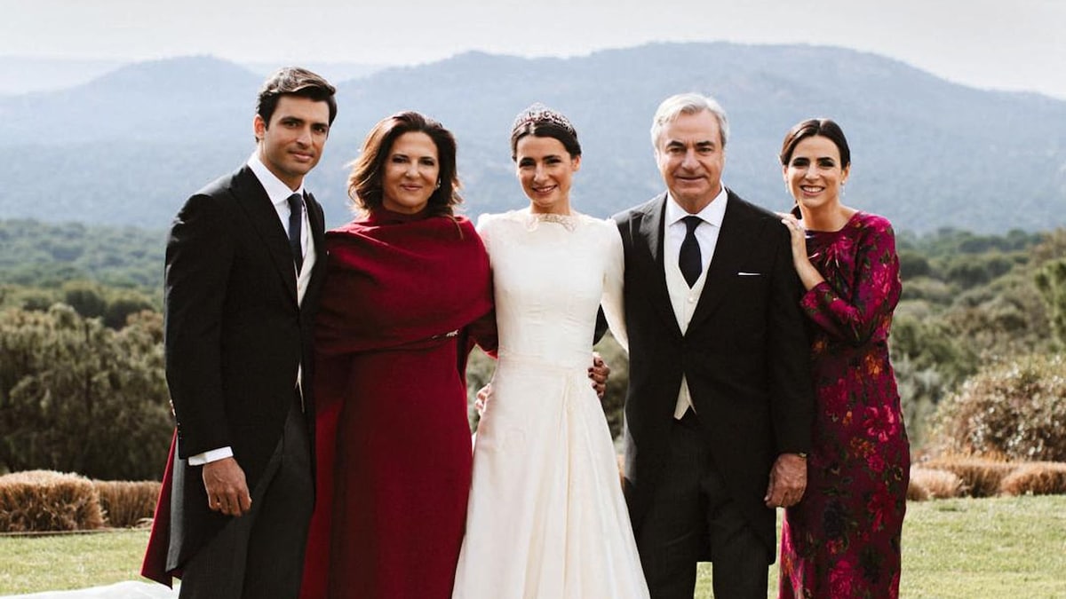 La romántica boda de Ana, hija de Carlos Sainz, con Rodrigo Fontcuberta