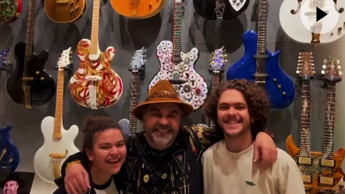 Mijares se deja ver de los más feliz junto a sus dos hijos | ¡HOLA!