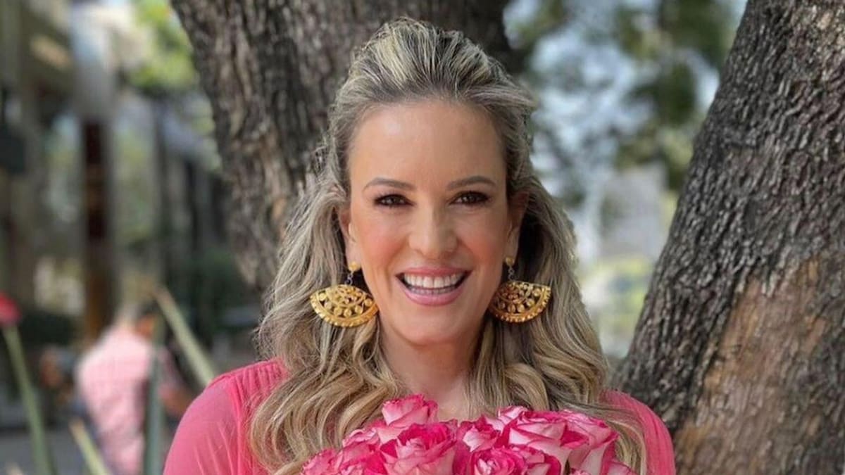 Rebecca de Alba se sincera sobre su vida amorosa | ¡HOLA!