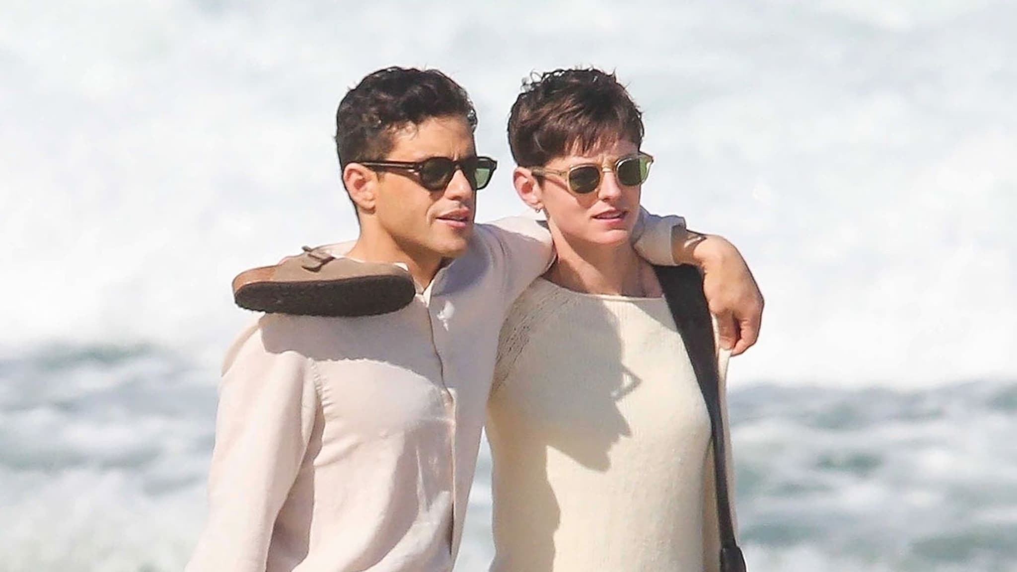 Emma Corrin y Rami Malek, el amor de cine de 'Los chicos de Ipanema', tras un año juntos y un ...