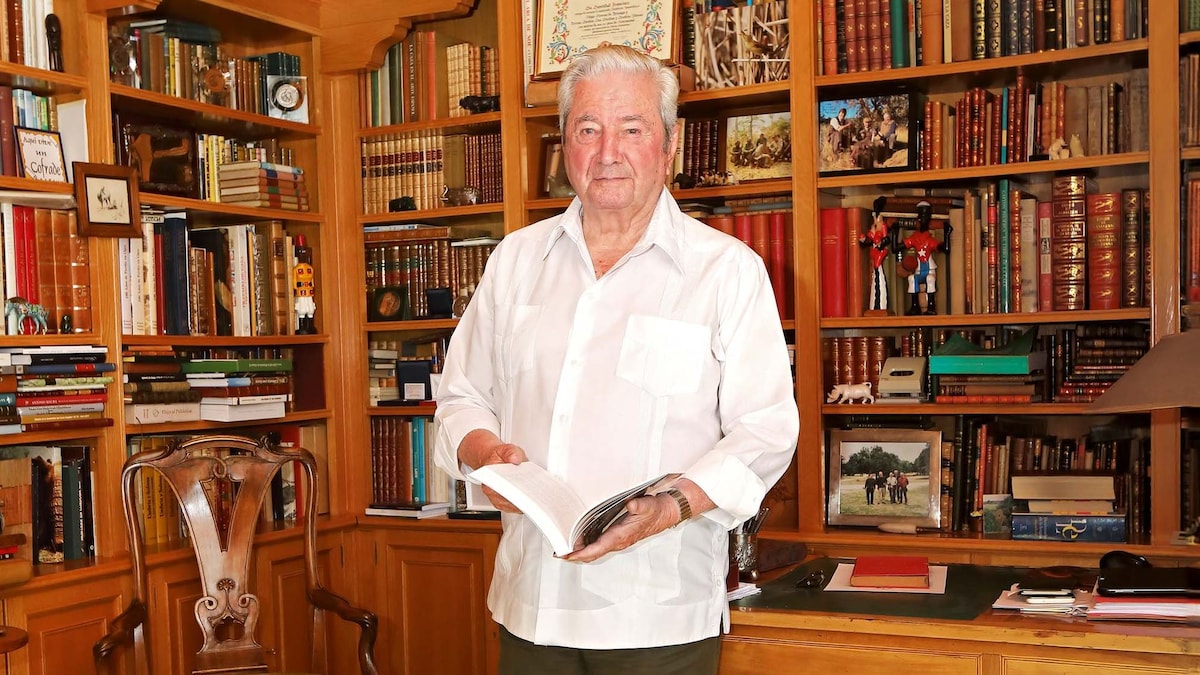 Íñigo Moreno de Arteaga nos recibe en su casa tras cumplir 90 años y ...