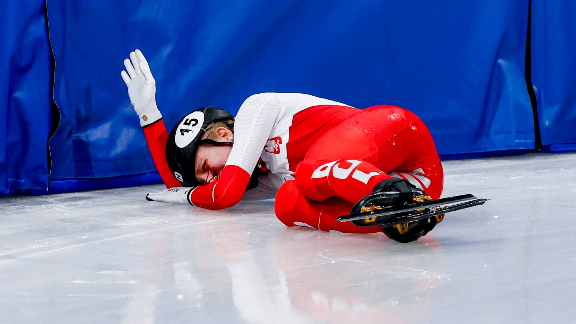 Pánico en el hielo: la patinadora polaca Kamila Sellier, herida en el ...