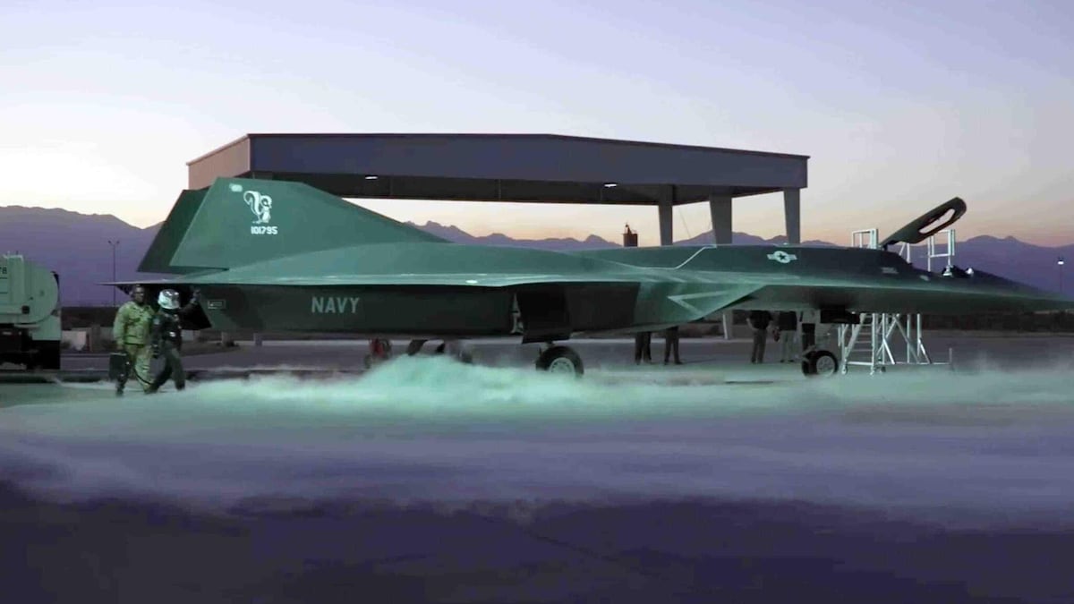 El avión que Tom Cruise pilotaba en 'Top Gun' en la vida real