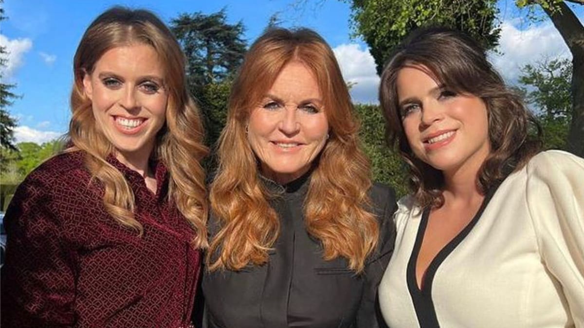 La felicidad de Sarah Ferguson al posar orgullosa con sus dos hijas ...