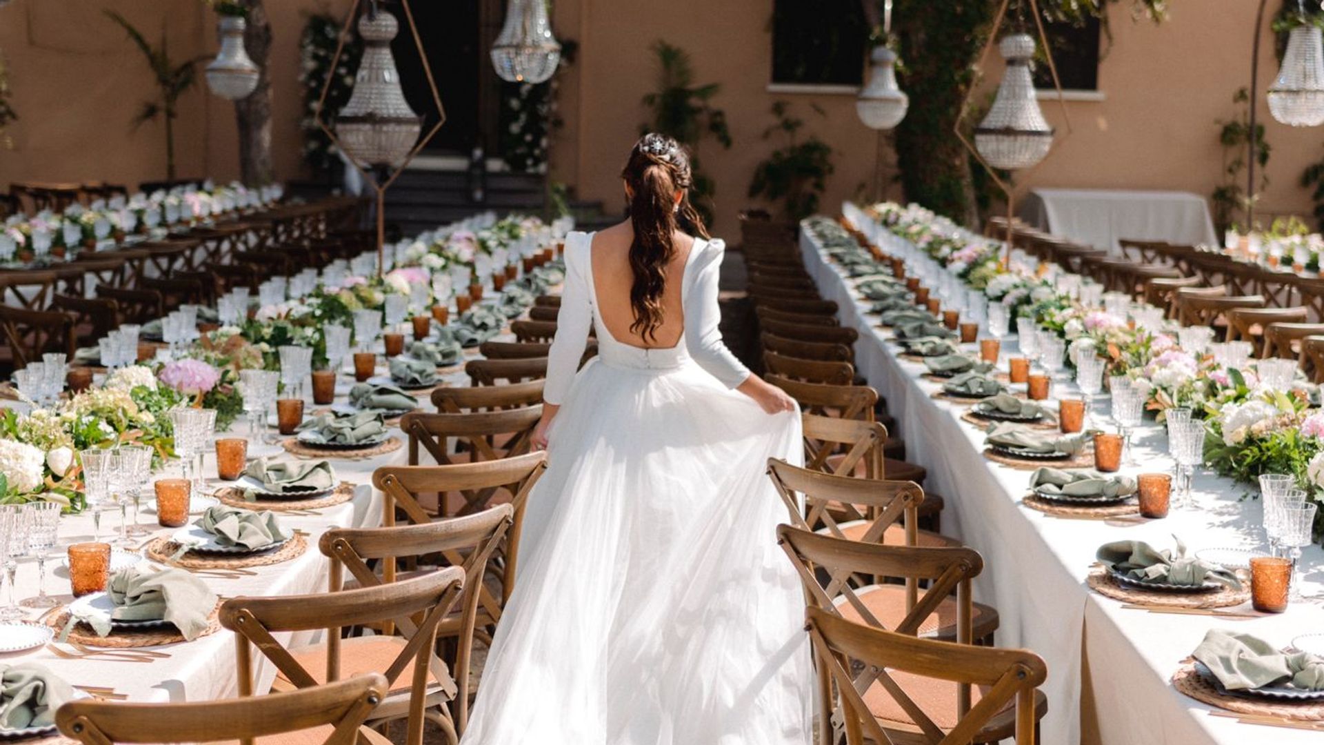 Todas las tendencias de bodas de 2025 que fascinan a las 'wedding planners'