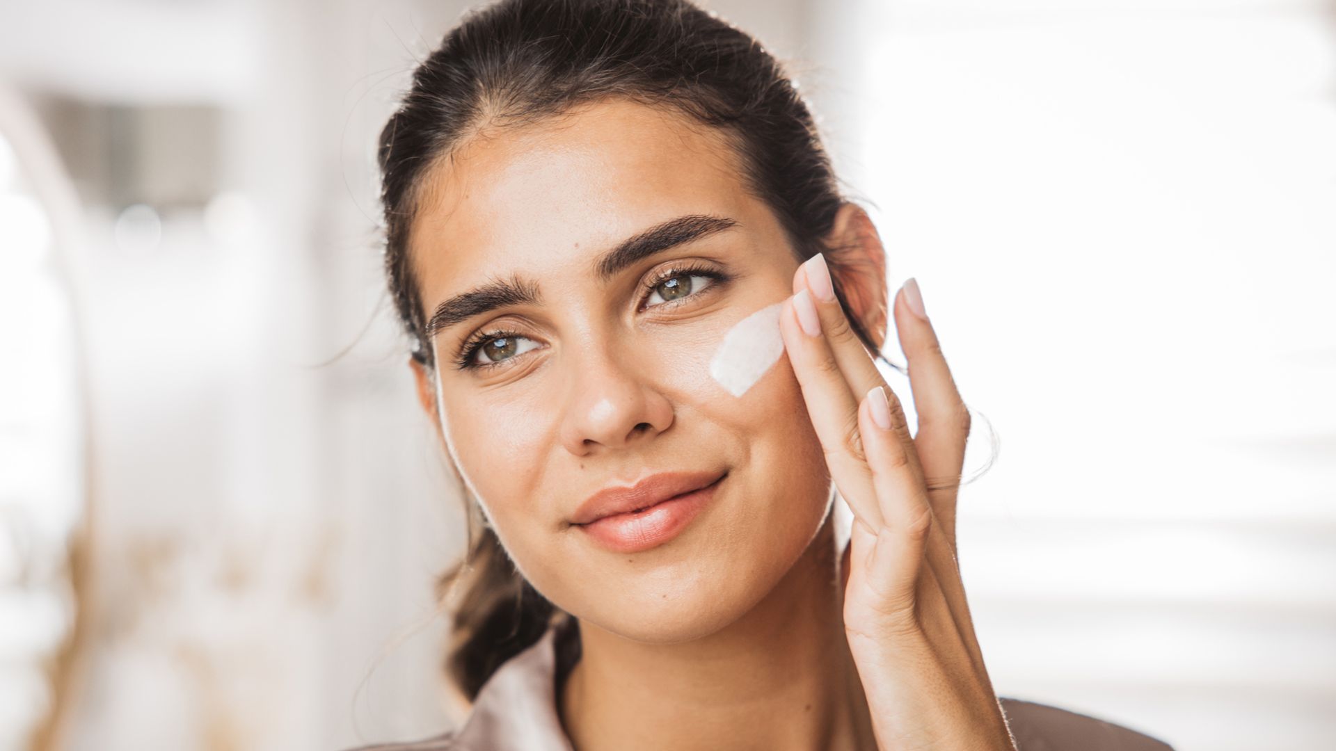 La crema con retinol más efectiva contra las arrugas y apta para pieles ...