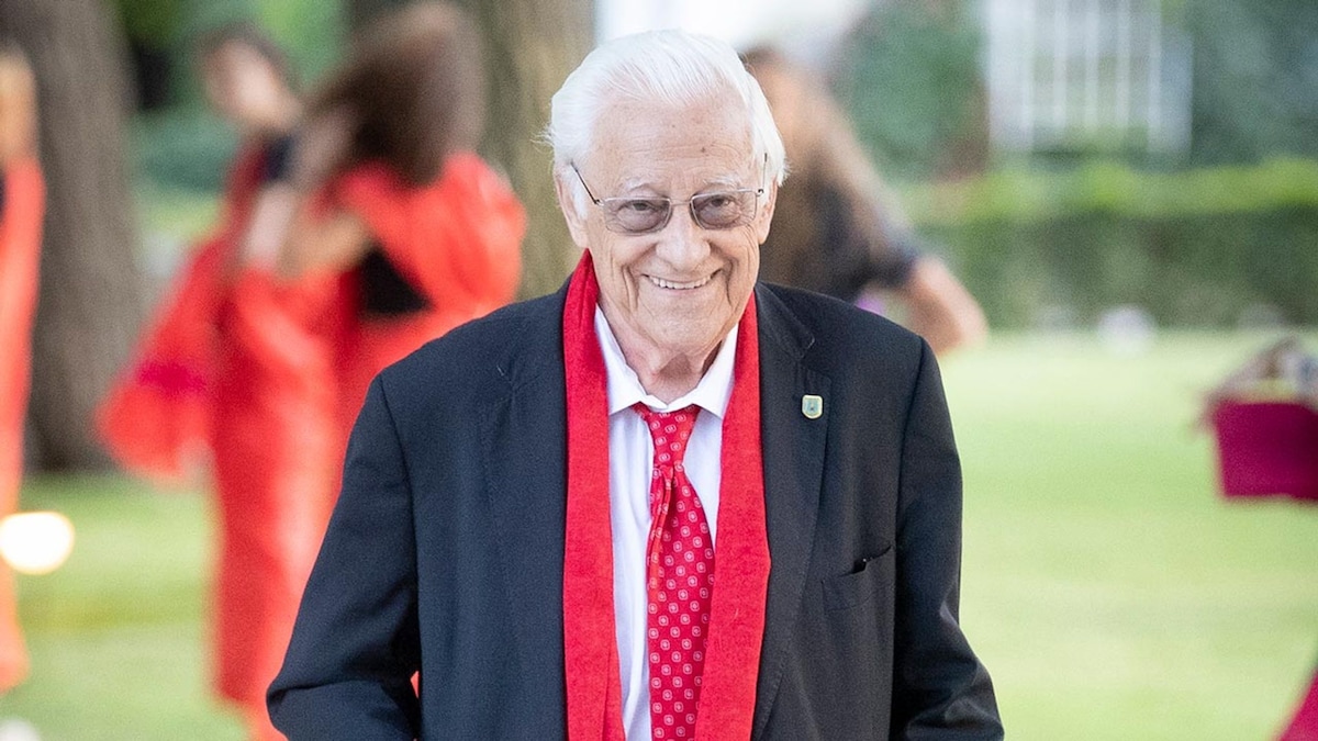 Última hora sobre el estado de salud del padre Ángel tras ser operado a ...