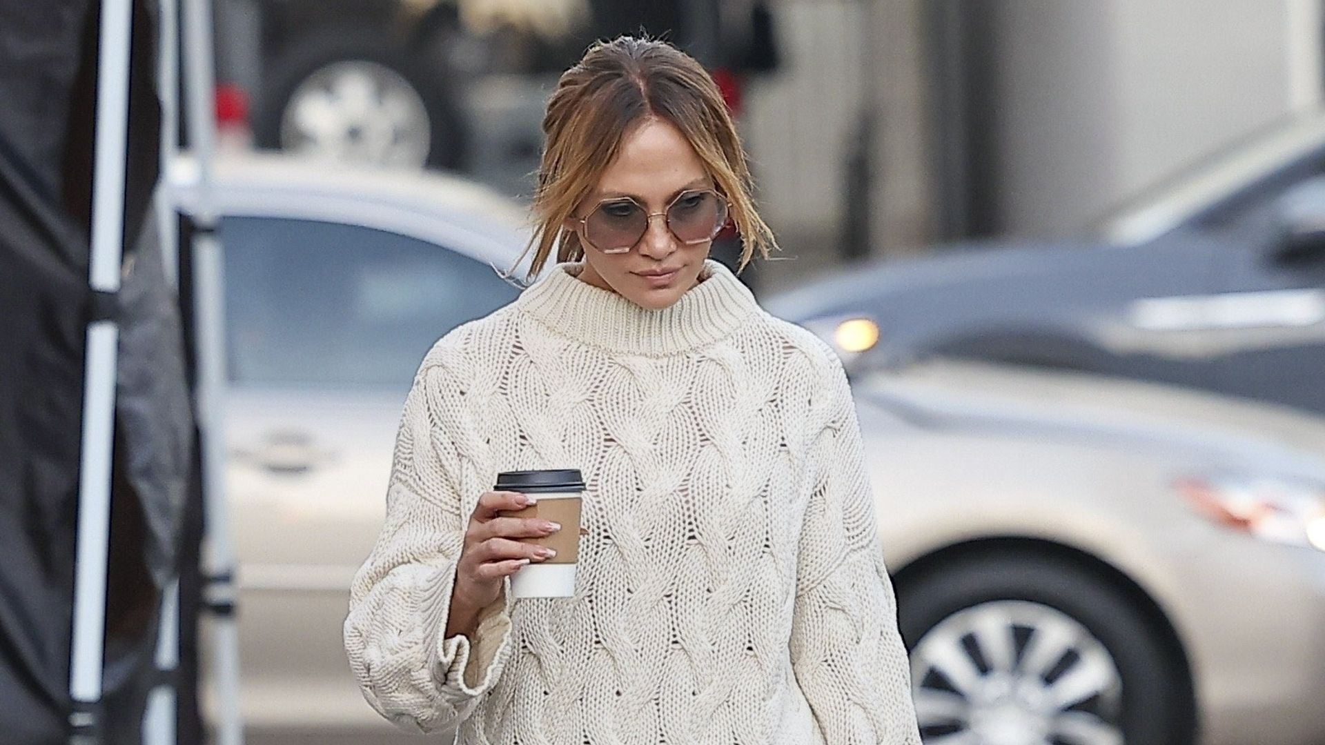 Jennifer Lopez tiene la fórmula perfecta para un 'cozy look' invernal ...