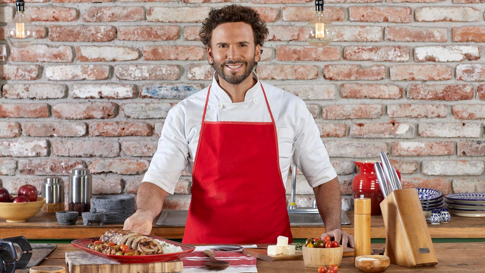 Alfredo 'Chef' Oropeza, el nuevo integrante de Un Nuevo Día | ¡HOLA!