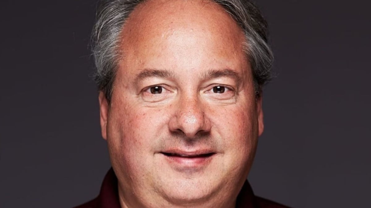 La historia de Jay Bloom, el millonario que salvó su vida y la de su ...