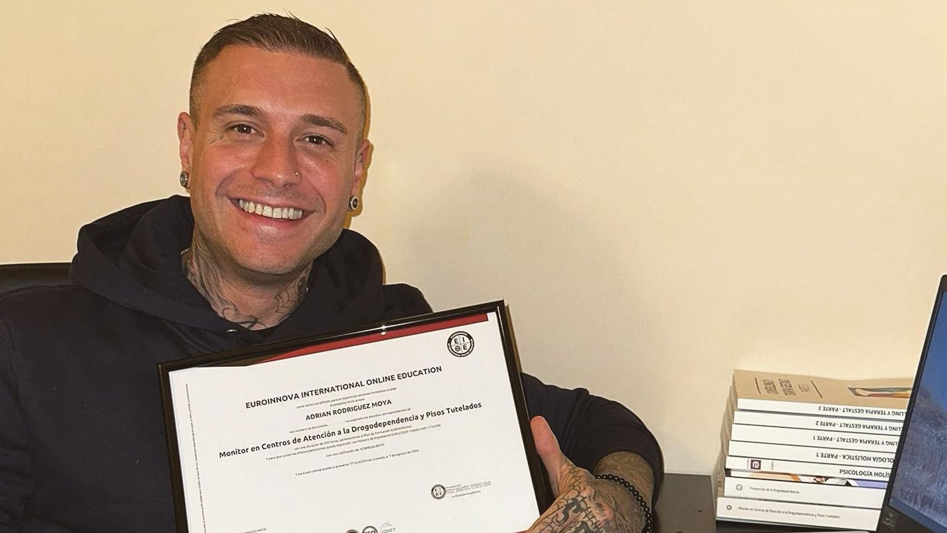 La nueva vida de Adrián Rodríguez, actor de 'Los Serrano', tras superar ...