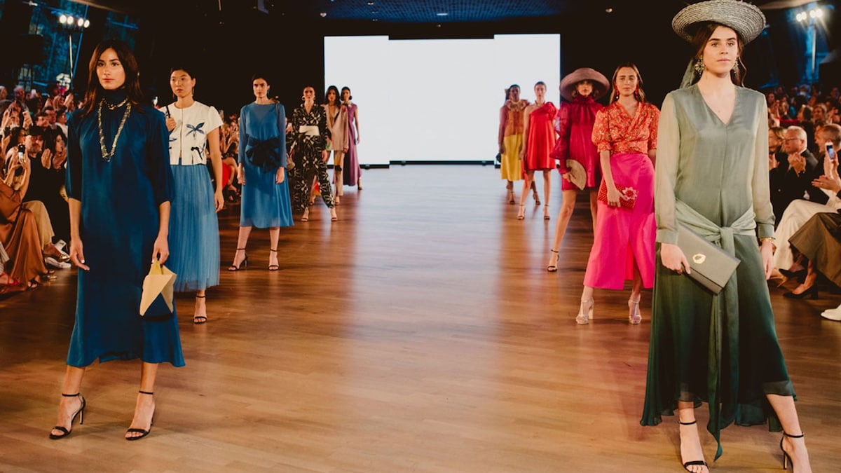 ES fascinante celebra su primer desfile para apoyar la moda española