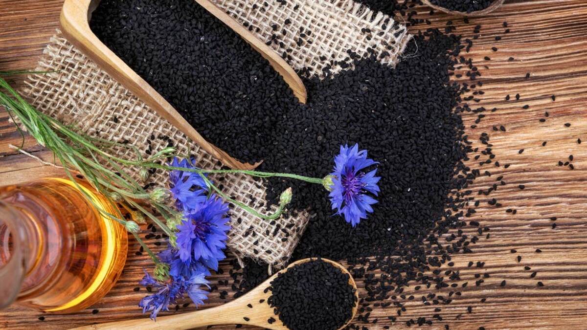 Comino negro, un remedio natural para la salud de tu piel y tu corazón