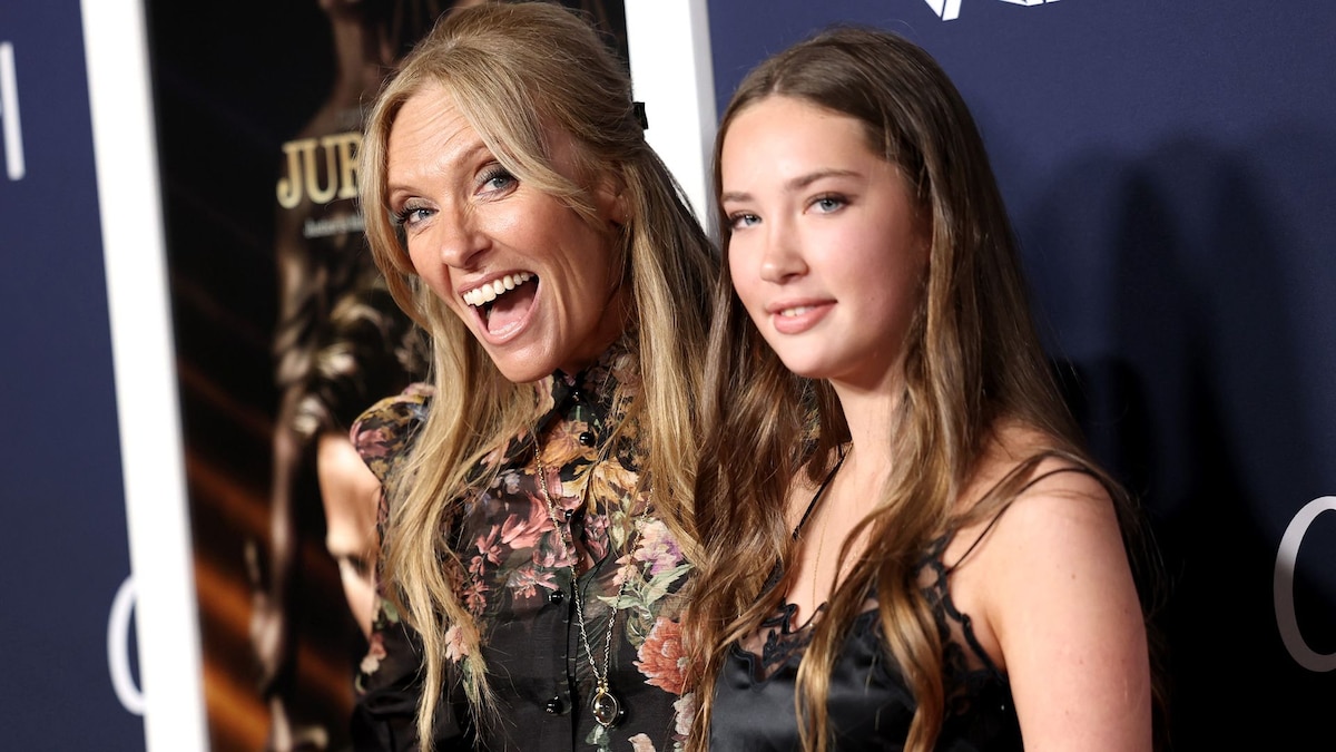 Toni Collette presume de hija, Sage Florence Galafassi de 16 años, tras ...