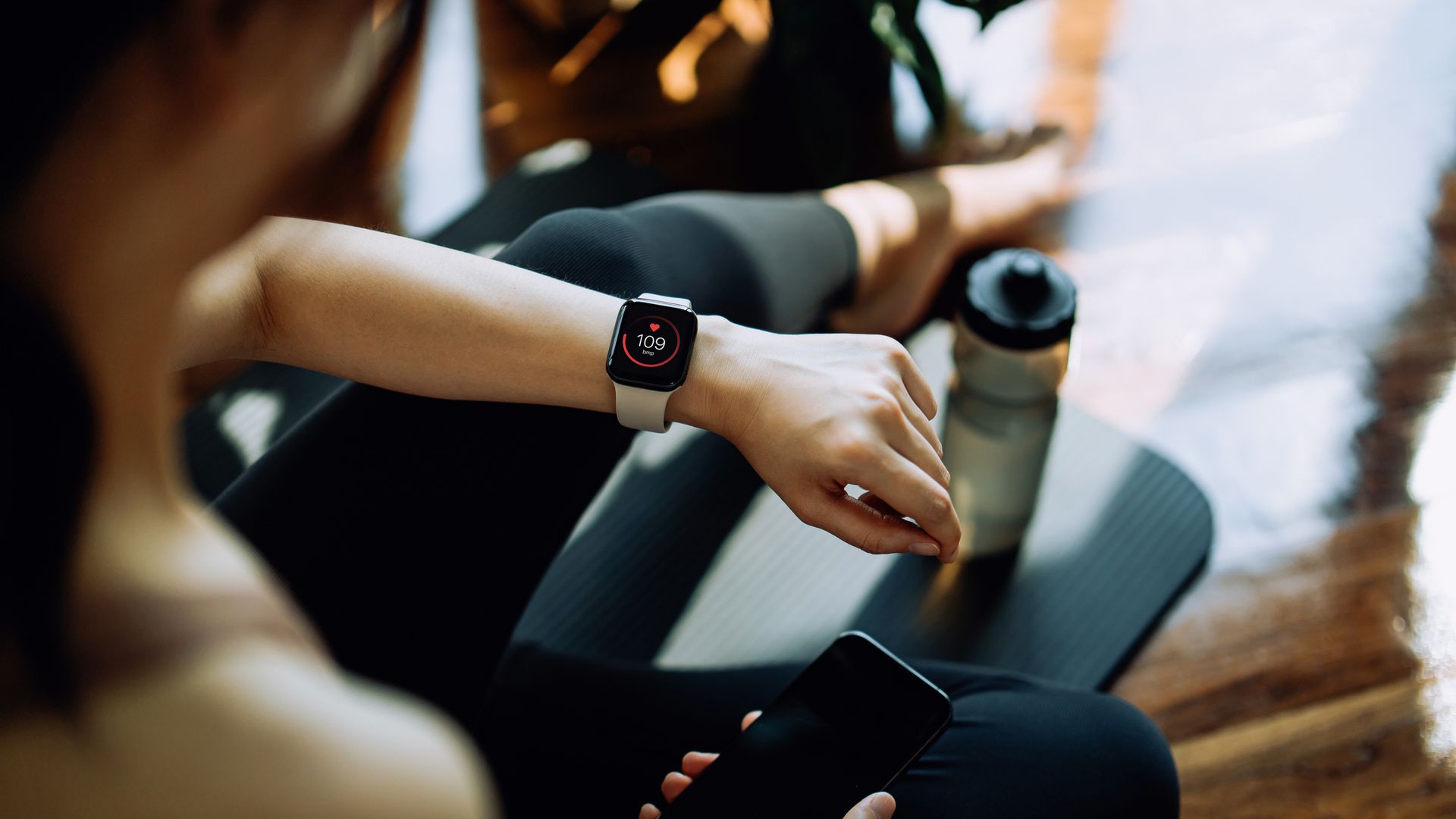 Los 5 mejores relojes inteligentes para mujer de 2026