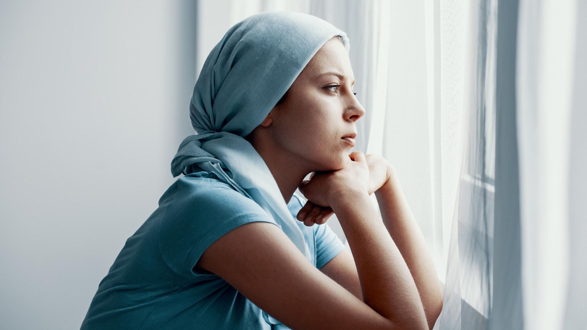 Las características del cáncer en los adolescentes