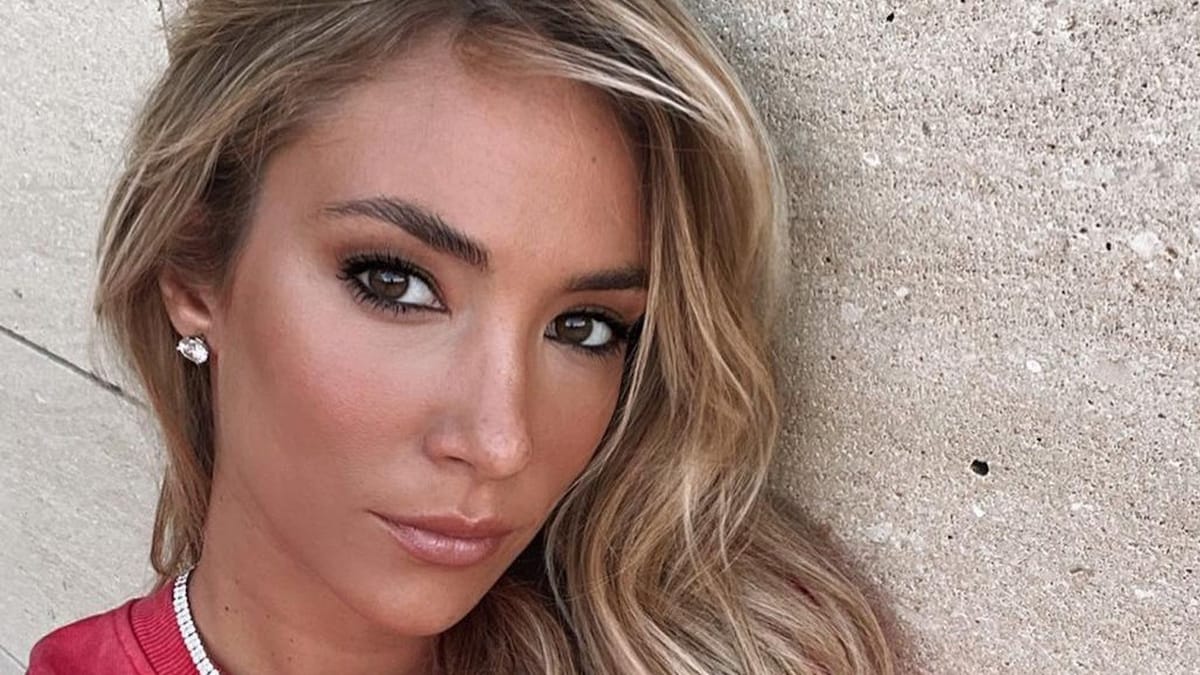 Alice Campello y su último e impecable look premamá