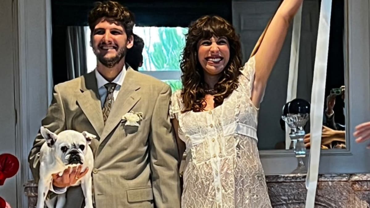 Silma López, actriz de 'Valeria', se casa en la recta final de su embarazo