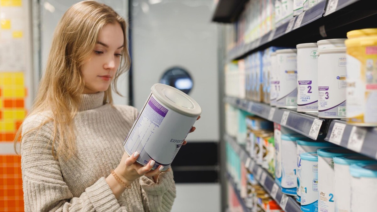 La leche de fórmula y sus supuestos sus beneficios