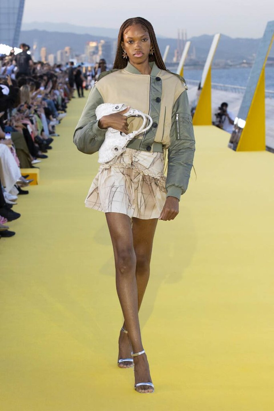 Desfile de Desigual (Primavera/Verano 2025) en Barcelona