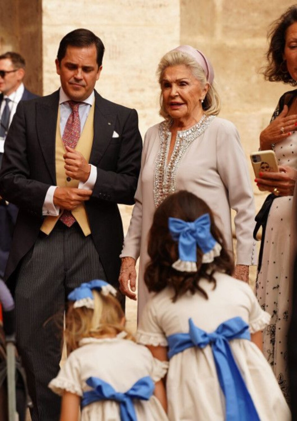 Louis Nicolas Crépy, nieto de la princesa Beatriz de Orleans, da el ‘sí ...