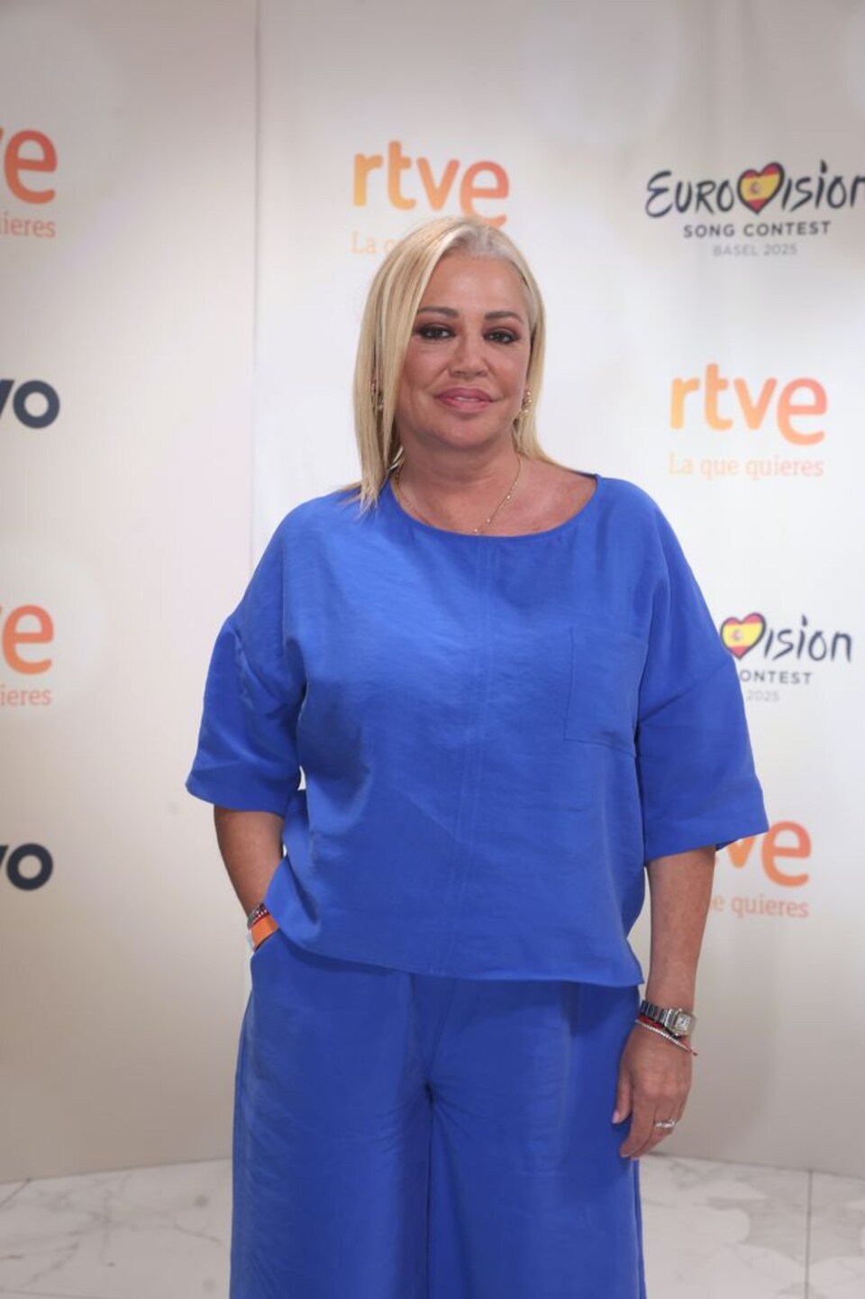 Así hemos vivido la despedida de Melody rumbo a Eurovisión: lágrimas y ...