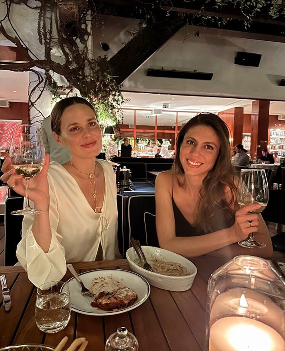 La divertida despedida de soltera de Ana Cristina Portillo con sus tres ...