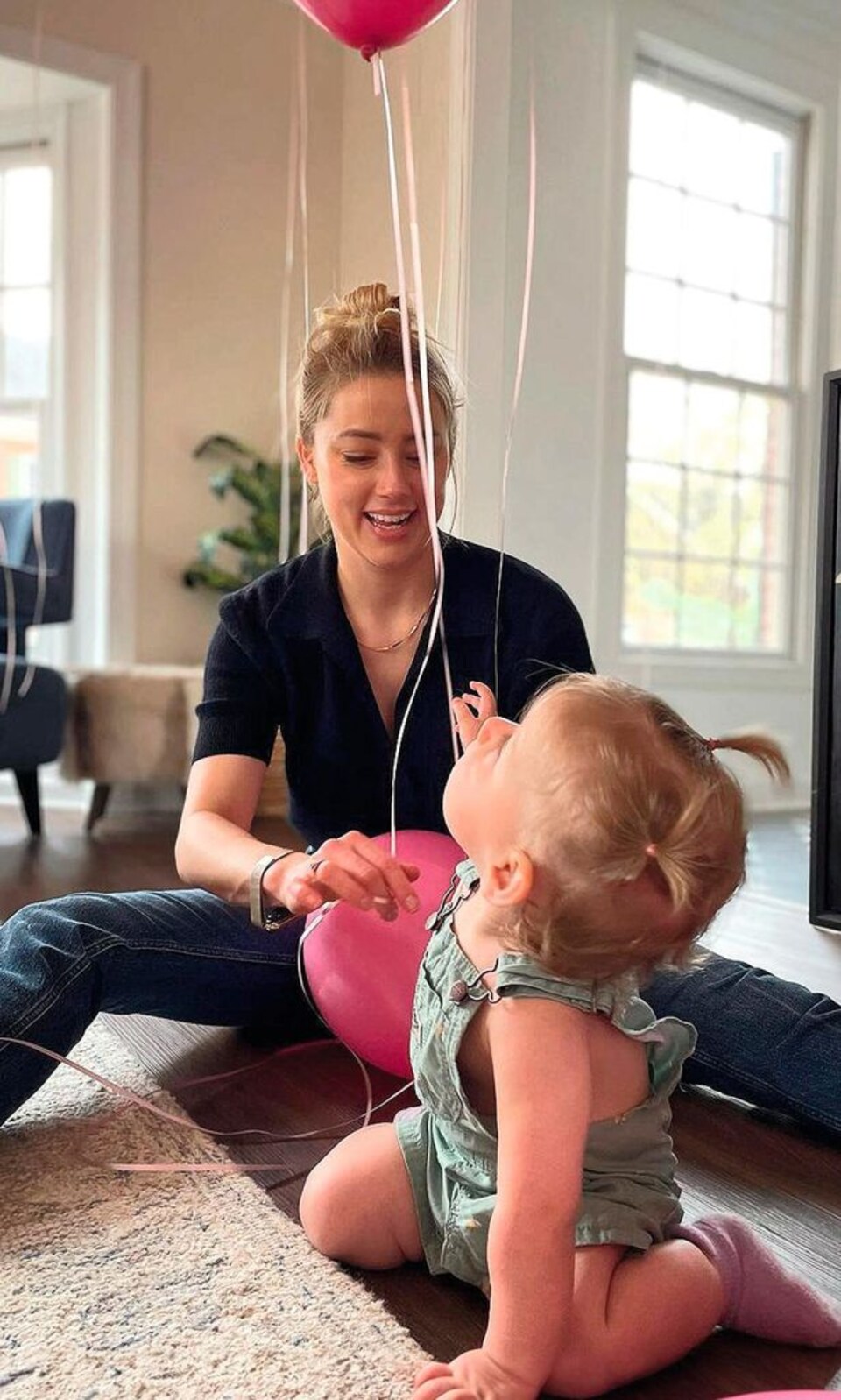 Amber Heard vuelve a Madrid lesionada y con grandes retos