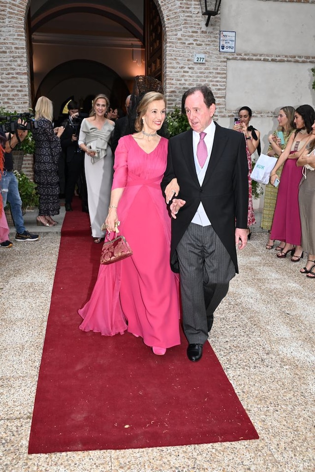 Felipe VI asiste a la boda de la hija mayor de Jaime Alfonsín, exjefe ...