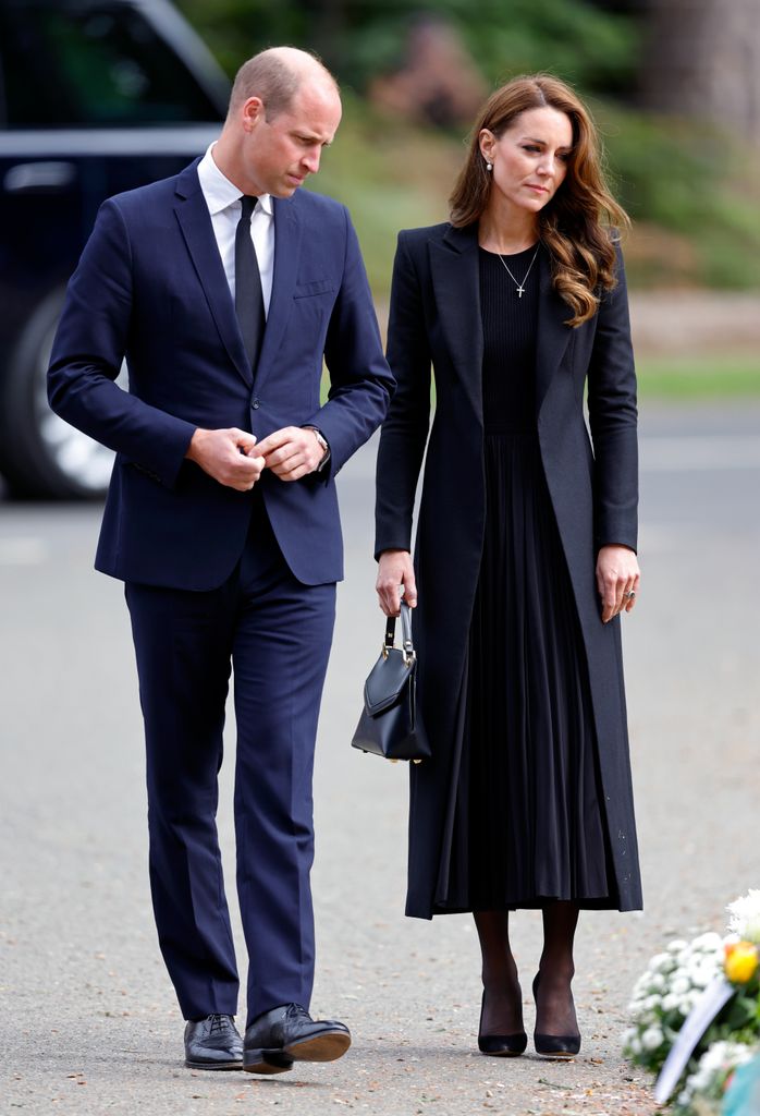 El príncipe Guillermo y Kate interrumpen sus vacaciones para enviar un ...