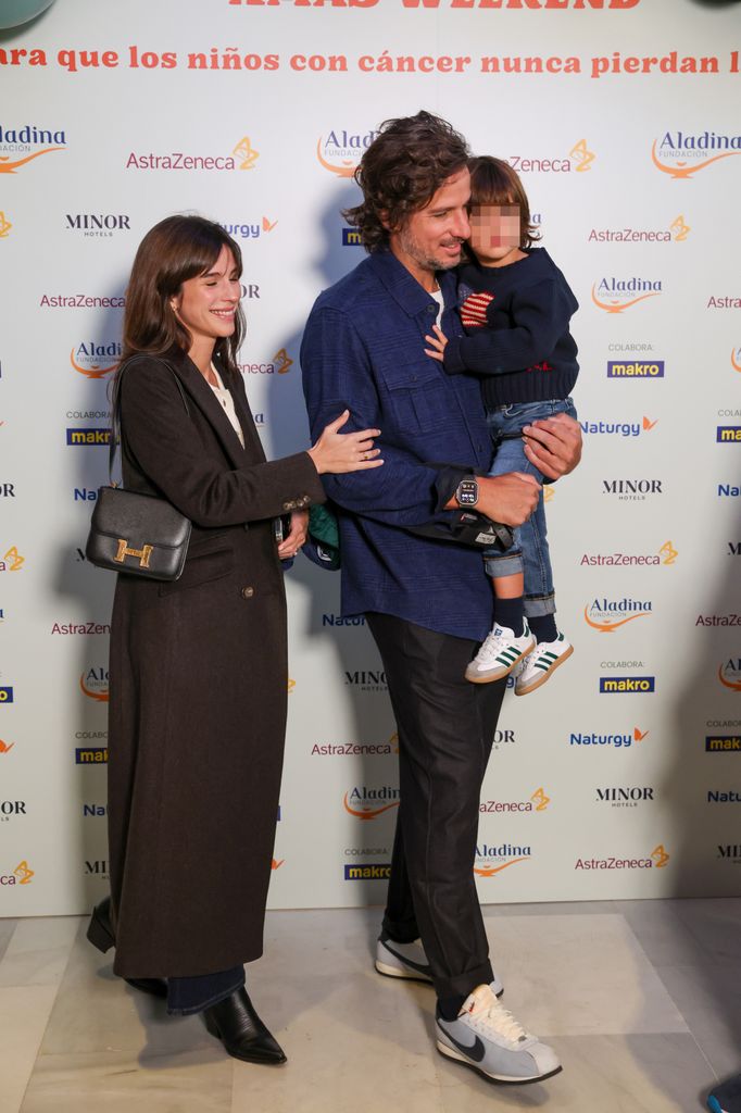 La alegría de Feliciano López y Sandra Gago con su hijo Darío, de tres ...