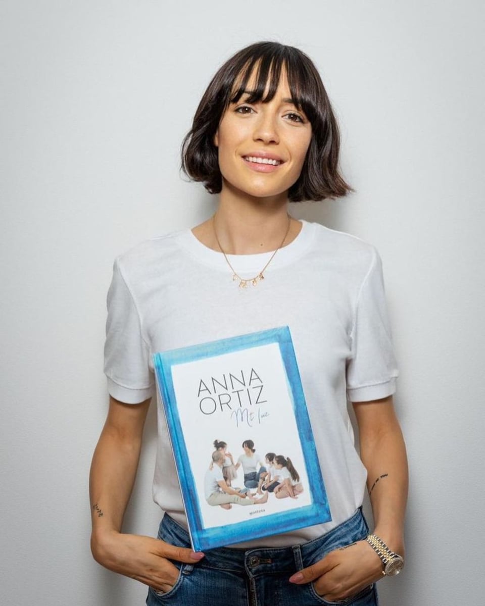 Así es Anna Ortiz, la mujer de Andrés Iniesta: diseñadora de interiores, escritora y madre de ...