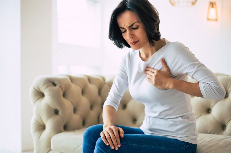 ¿Por qué se produce un edema en las piernas y cómo hay que tratarlo?