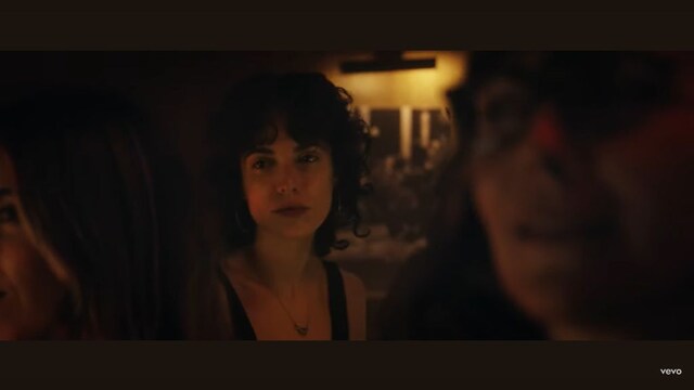 Joaquín Sabina sorprende con el lanzamiento de su 'Último vals' con su mujer y sus hijas como ...