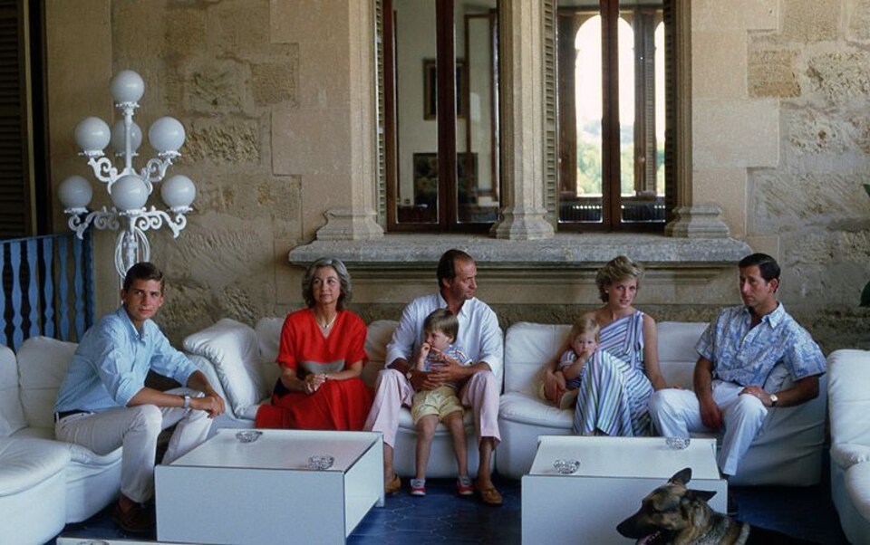 Los 57 años del rey Felipe en 57 imágenes que son historia de España