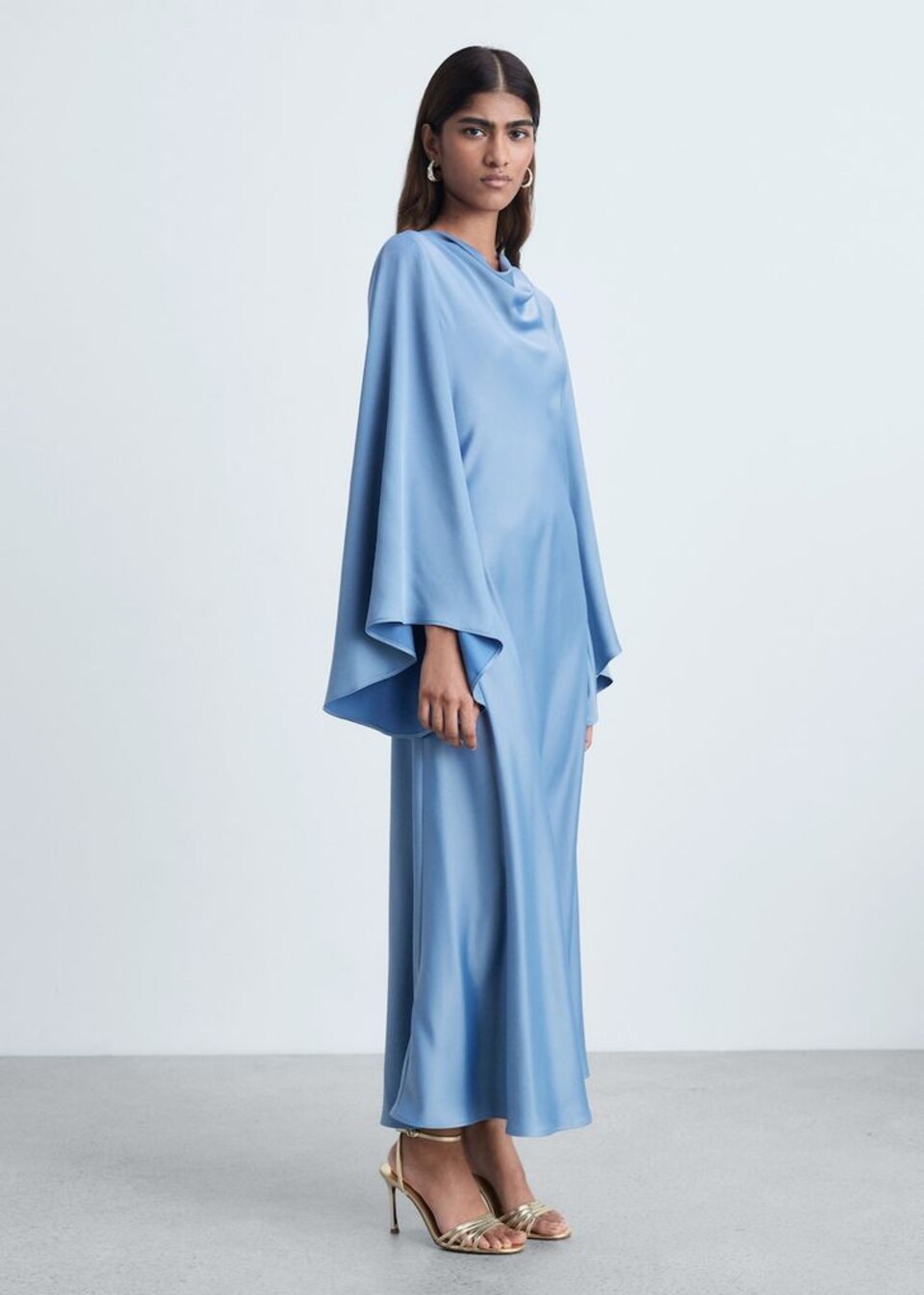 14 vestidos de invitada sencillos de Zara, Mango... por menos de 100 euros para ir perfecta a ...