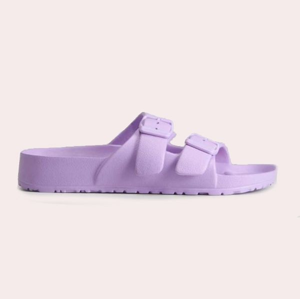 Las chanclas de playa de mujer más bonitas y cómodas del verano 2024