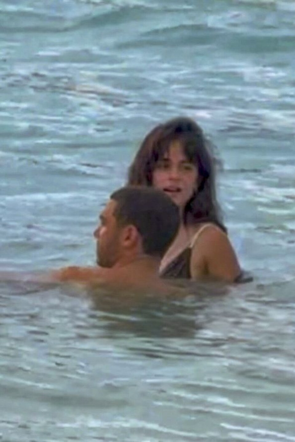 Camila Cabello y su romántico gesto con su millonario novio Henry Junior Chalhoub | ¡HOLA!