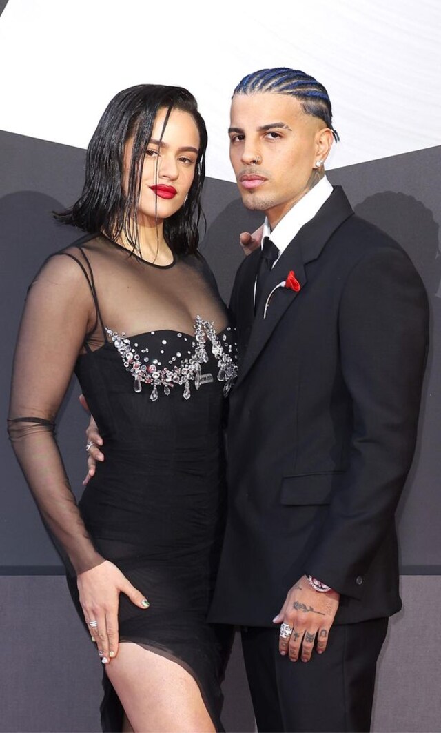 Rosalía rompe el silencio sobre su ruptura con Rauw Alejandro | ¡HOLA!