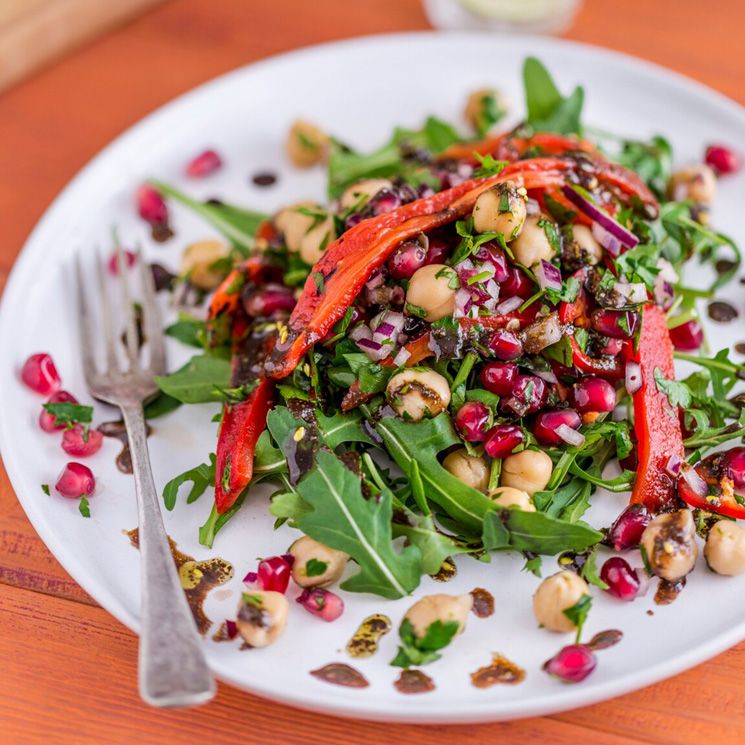 Ensaladas con granada: recetas vistosas, ricas y saludables