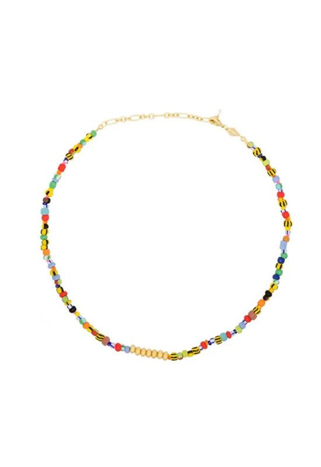 Collares de colores para llevar con bikini o en un look de ciudad