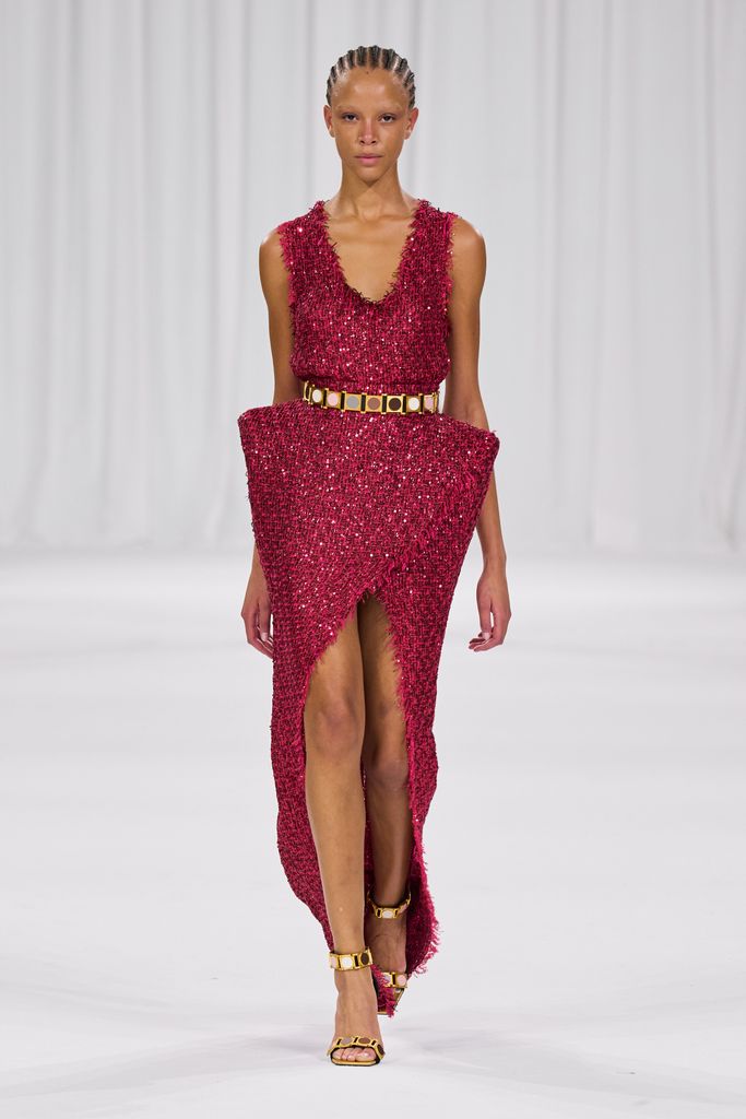 El desfile de Balmain en la Paris Fashion Week, una auténtica oda a la ...