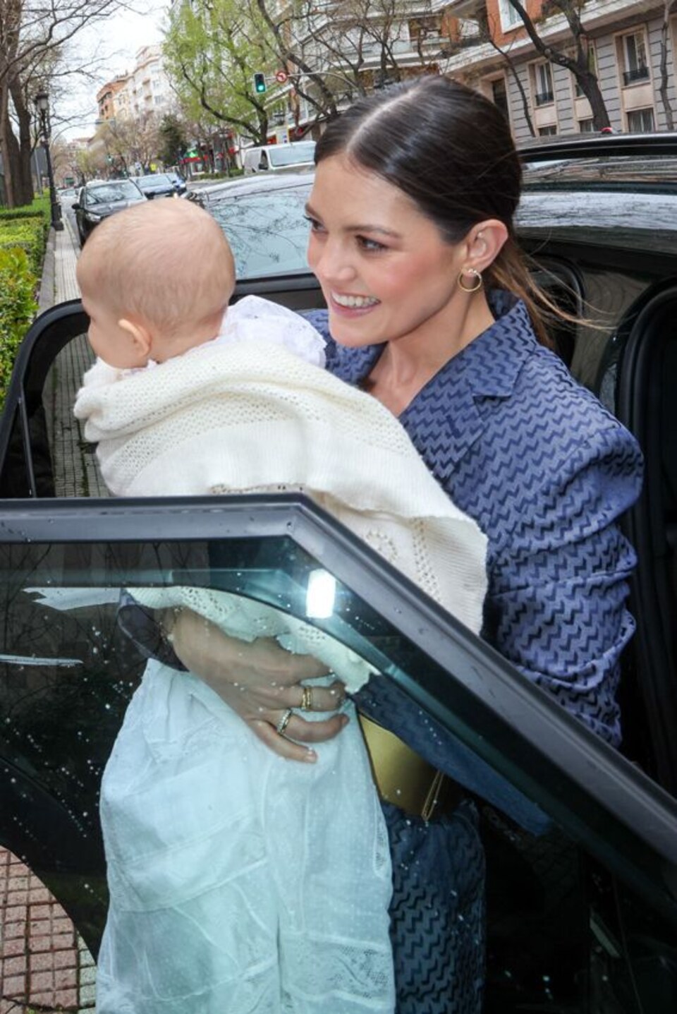 Isabelle Junot y Álvaro Falcó bautizan a su hija Philippa rodeados de familiares y amigos