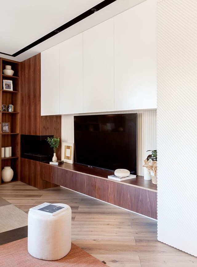 Muebles a medida, de pared a pared, en el salón