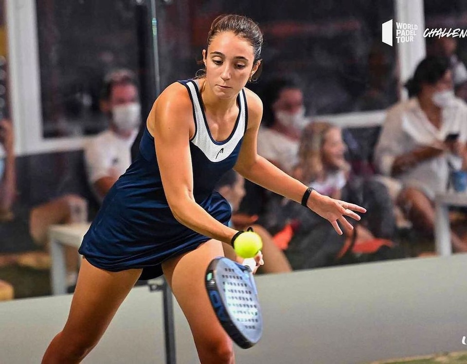 La historia de superación de Andrea Pérez, la jugadora de pádel, de 23 años, que lucha por ...