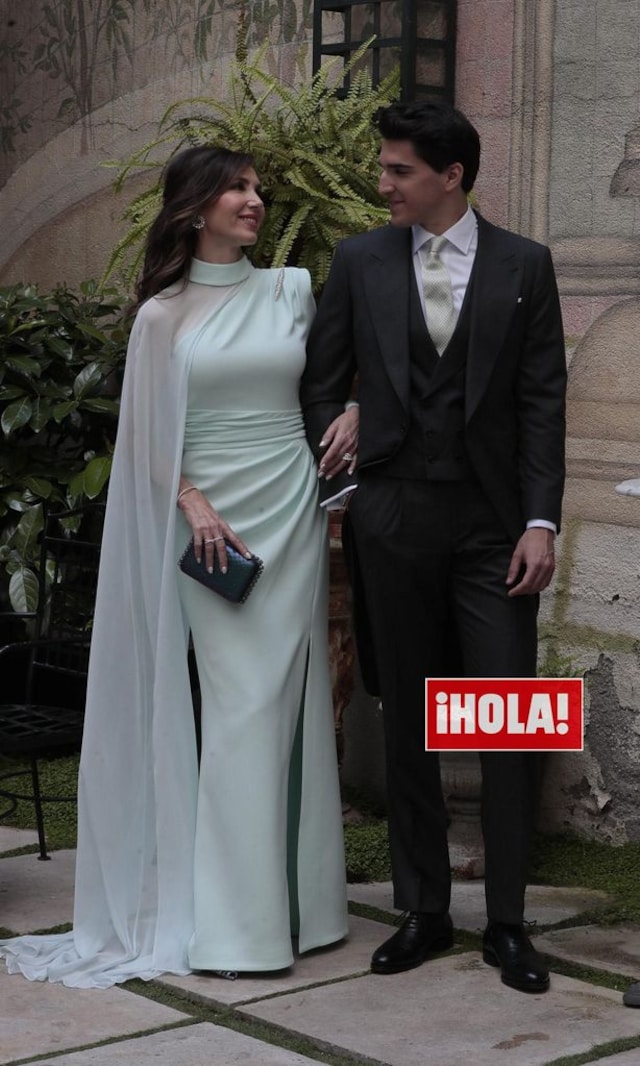 Javier García-Obregón, con Paloma Lago, como madrina de su boda