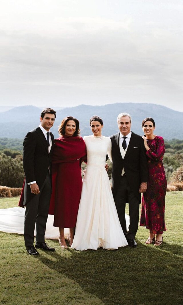 La romántica boda de Ana, hija de Carlos Sainz, con Rodrigo Fontcuberta