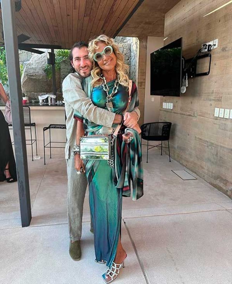 Más enamorado que nunca, Carlos Gotlib, hijo de Adela Micha, celebra su ...