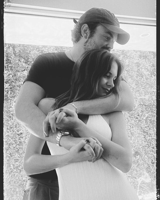 Stella Banderas anuncia su compromiso con Alex Gruszynski, su amor del ...