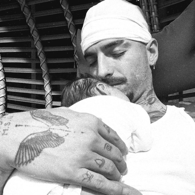 Maluma y sus nuevas fotos junto a su hija Paris | ¡HOLA!